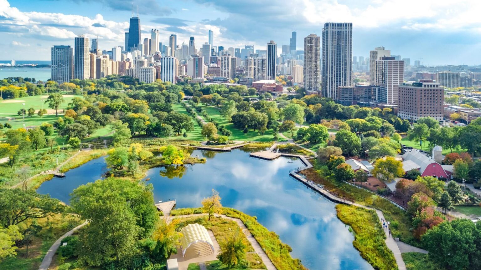 9 Things Locals Say You Absolutely Must Do When Visiting Chicago - Hey ...