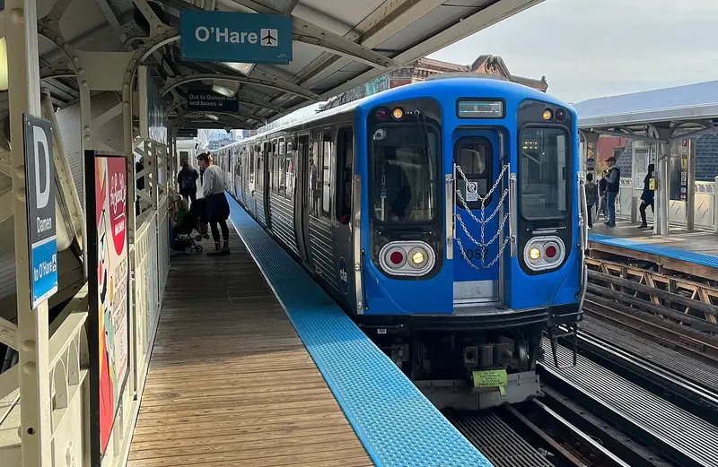 A Tourist's Guide to Using the Chicago 'L' Train (12 Essential Tips ...